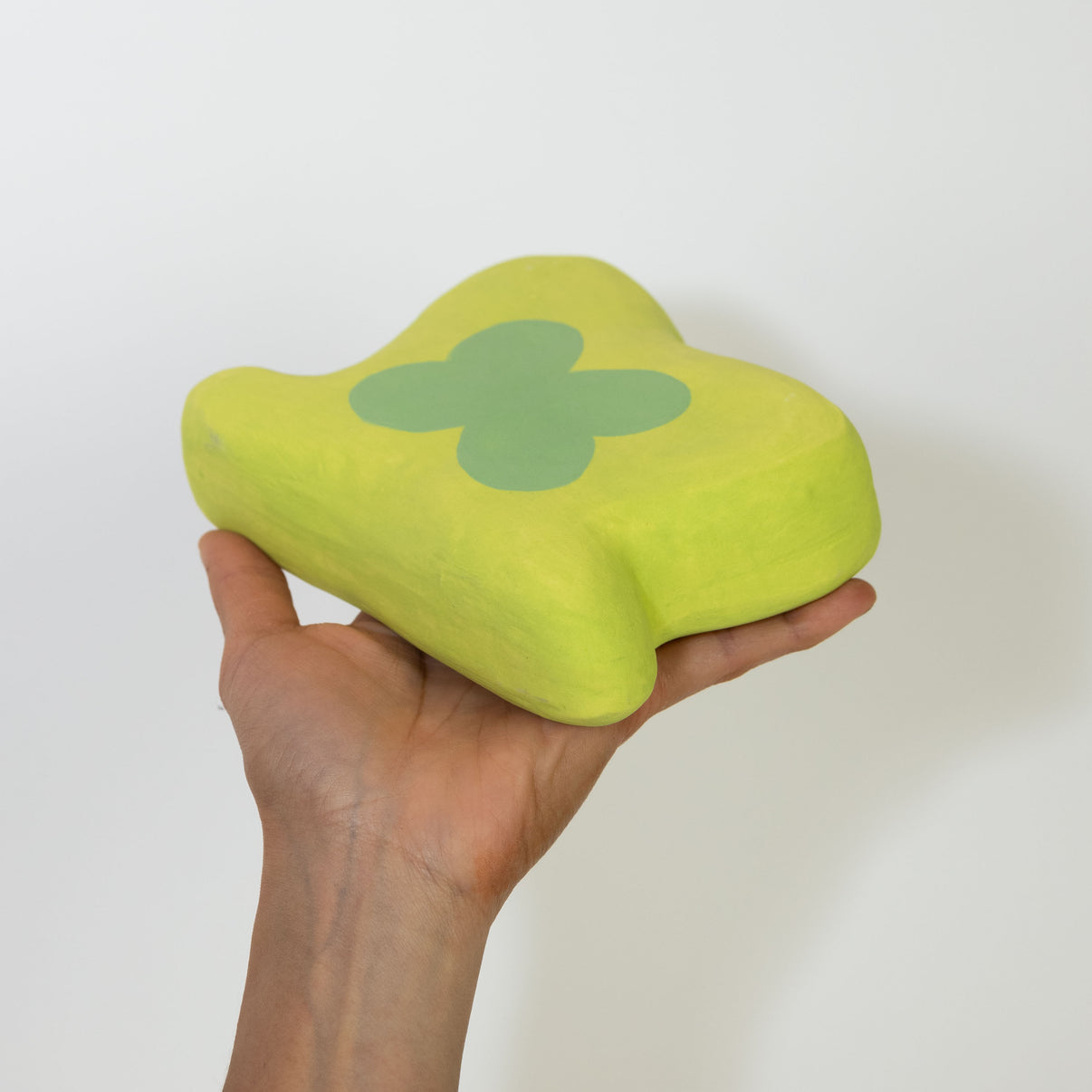 Jumbo "Lucky Charm" Green Clover Ceramic Sculpture – Jacqueline Tse ...
